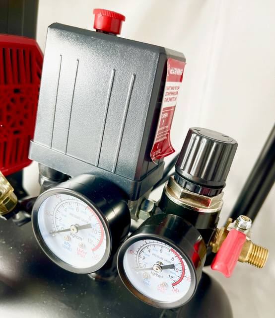 کمپرسور سایلنت ادون 50 لیتری مدل ED-2-1100-F50 مشکی - ابزار لایف